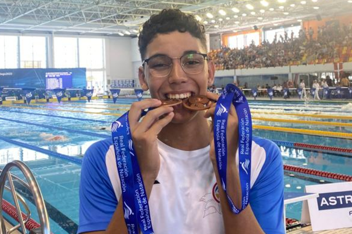 Illias El Fallaki, nadador del CN Alcalá, consigue doblete de medallas ...