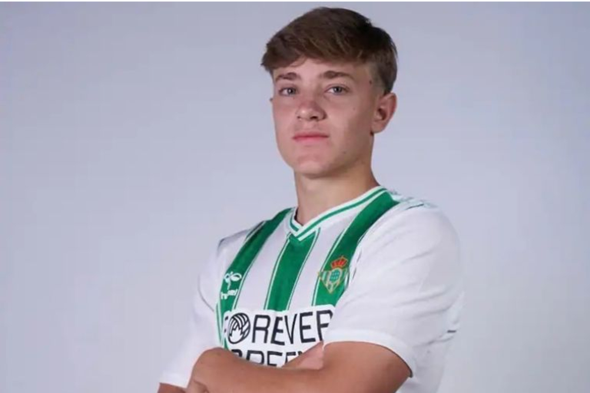 El alcalareño Jesús Rodríguez firma una nueva renovación profesional ...